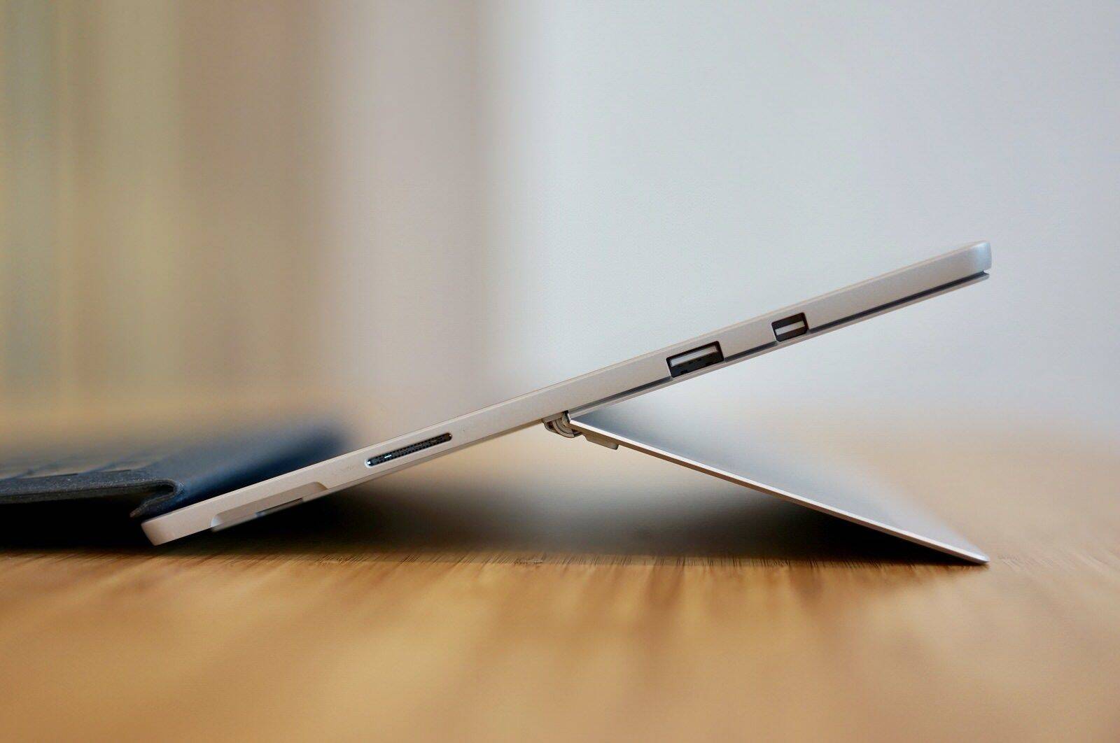 2017 款 Surface Pro 体验：最好的 Windows 二合一电脑_手机凤凰网