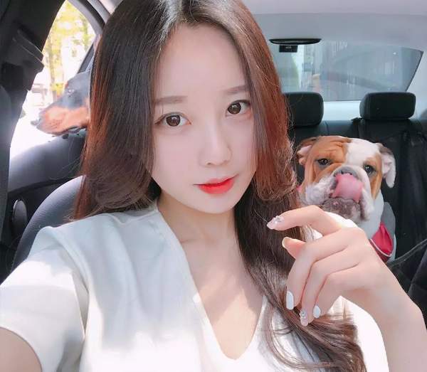 健身美女性感私房照 前凸后翘秀小蛮腰手机凤凰网