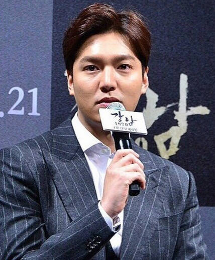 李敏镐拍摄显消瘦重回颜值巅峰_手机凤凰网