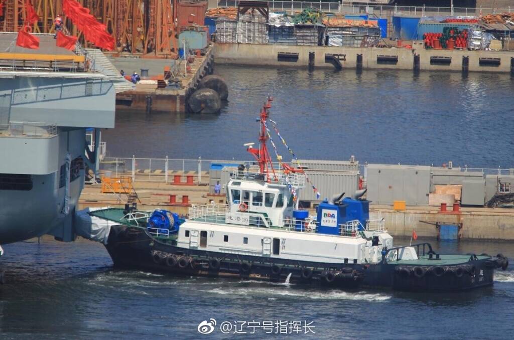 001A航母首冒黑烟疑似主机试车 国产动力挑起大梁_手机凤凰网