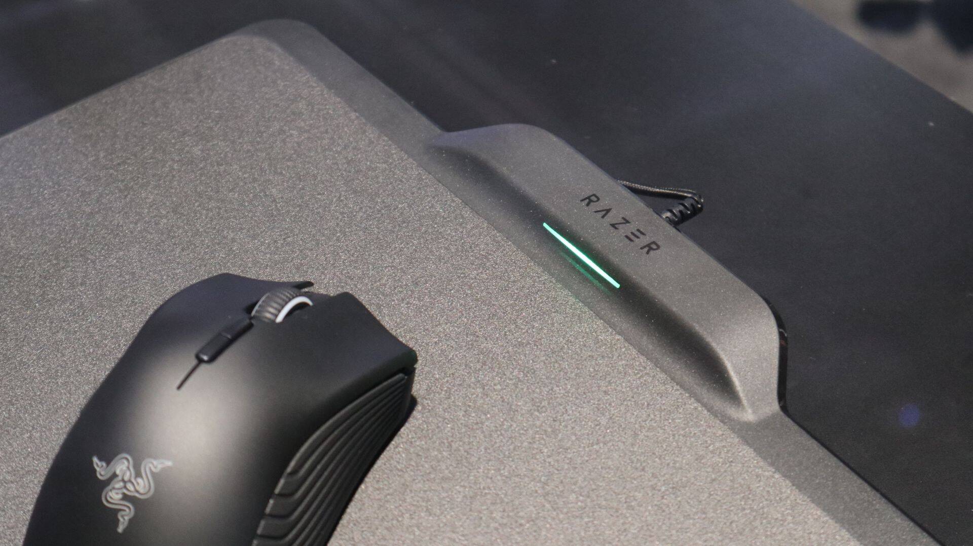 雷蛇CES2018展台：手机笔记本二合一形态复活_手机凤凰网