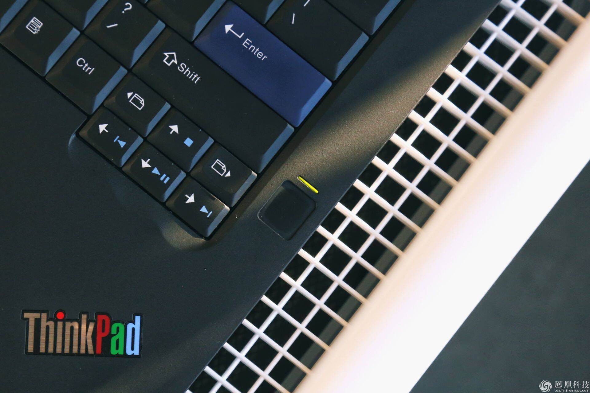 ThinkPad 25 图赏：小黑粉想要的都回来了_手机凤凰网