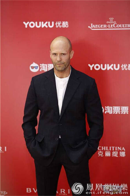 《巨齿鲨》亮相上影节 杰森·斯坦森李冰冰合作默契_手机凤凰网