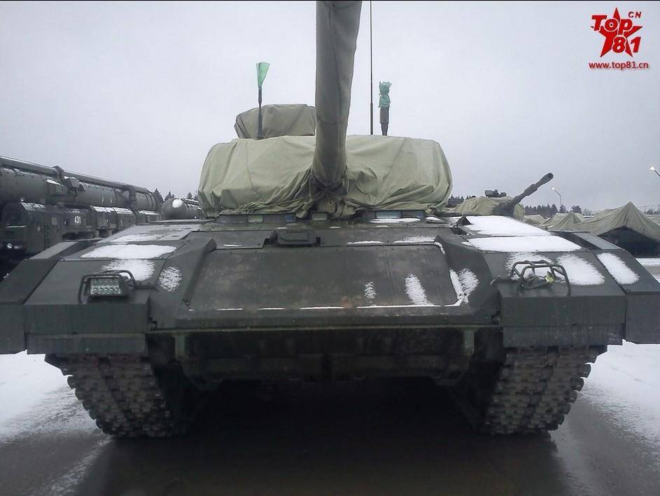 T14坦克最新近照曝光 安装武器站无30毫米副炮_手机凤凰网