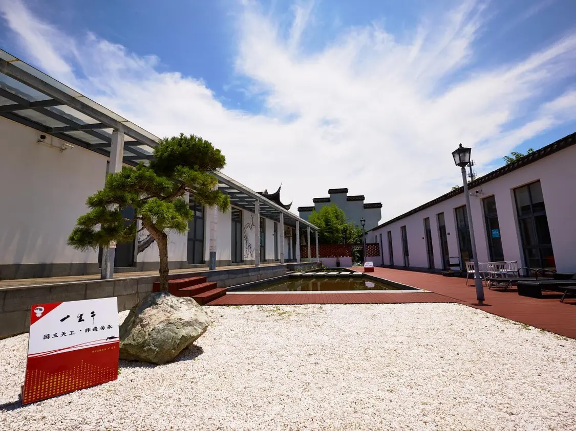 苏州玉雕代表品牌“于生一”溢价召回产品- DoNews